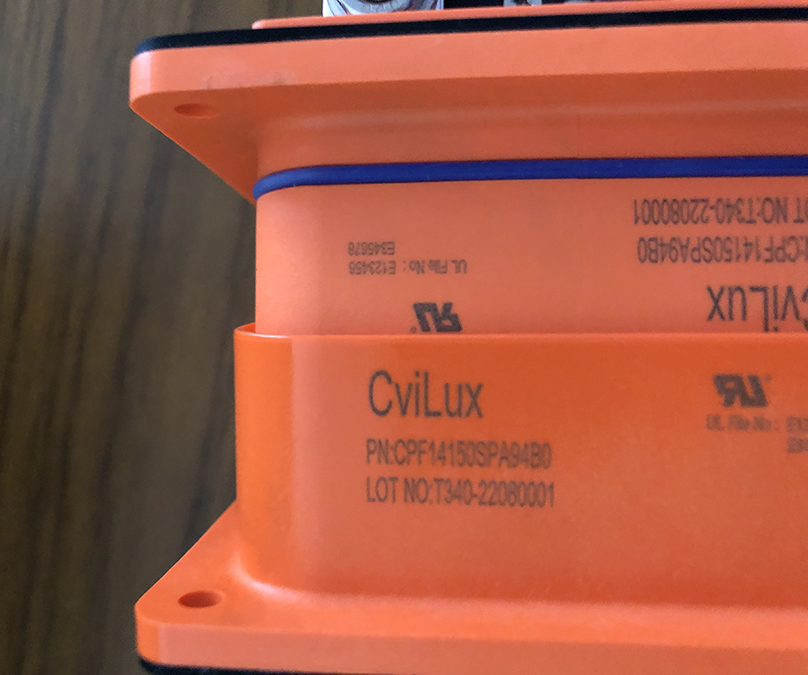 CviLux 2023新製品 3in1 V-CONN